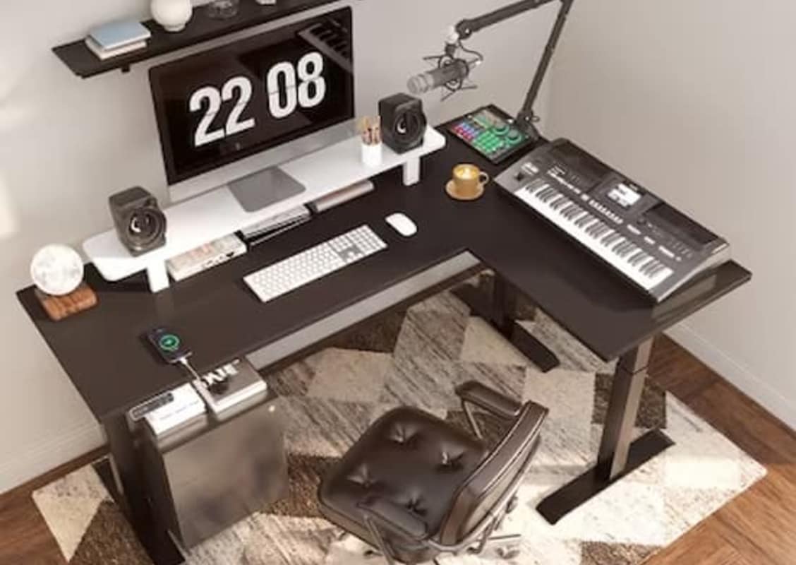 office corner desk setup